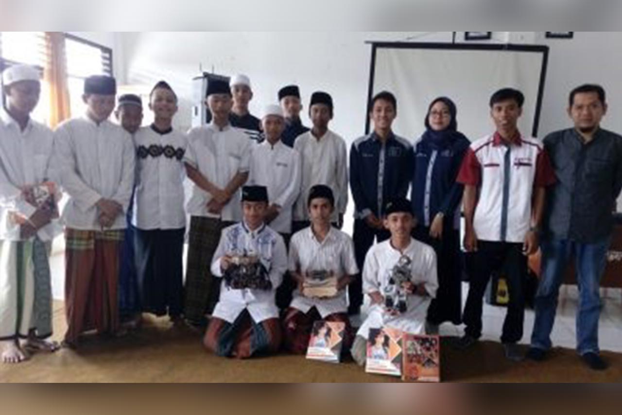 Lakukan Workshop Robotik, Prodi Teknik Informatika Unikama Kunjungi SMK ...